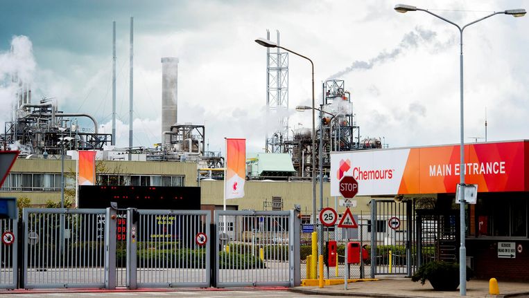 Zes keer giftige stof gelekt uit Dordtse chemiefabriek, provincie doet ... Zes keer giftige stof gelekt uit Dordtse chemiefabriek, provincie doet ...