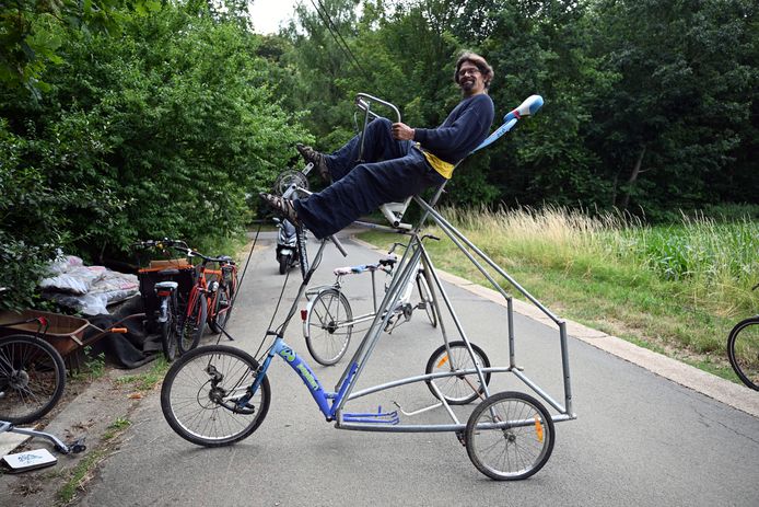 Geef Dieter wat schroot, dan krijg je dit: “Ooit maak ik een vliegende ...