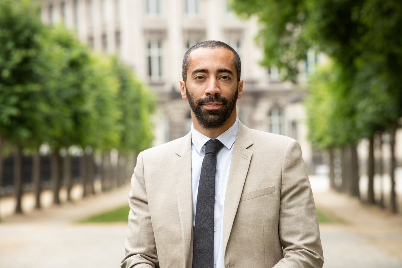 “Fietser is koning, voetganger is keizer”: Sammy Mahdi wil in elke ...