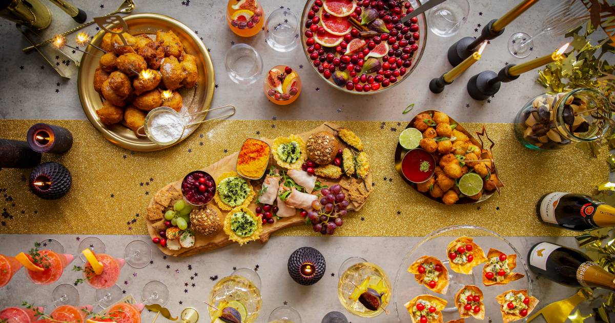 Met deze zeven hapjes en drankjes luid je het oude jaar feestelijk uit ...