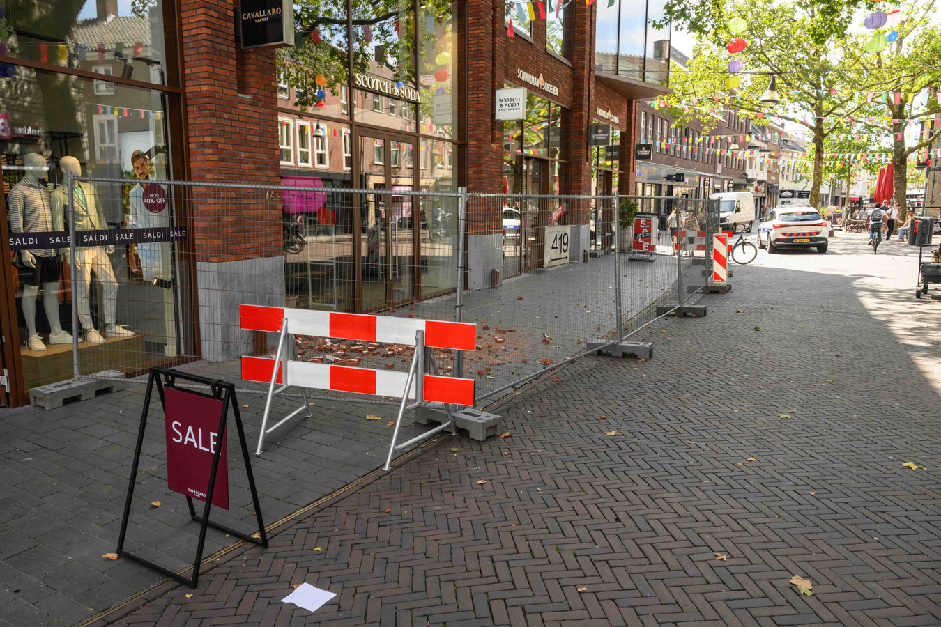 Is de gevel aan de Langestraat in Enschede nog wel veilig? ‘Wat als de ...