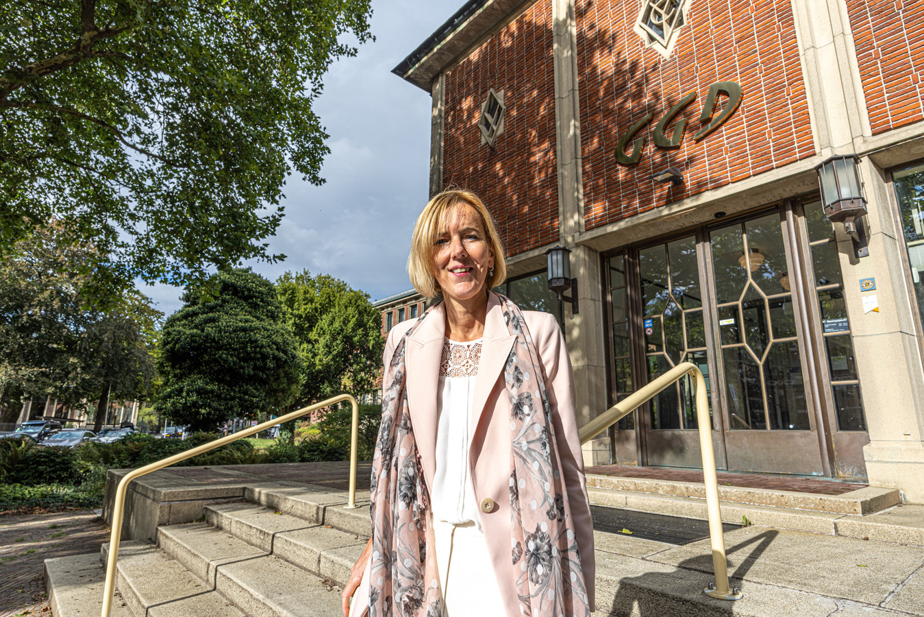 Rianne (55) was GGD-baas in IJsselland tijdens ‘corona-rollercoaster ... Rianne (55) was GGD-baas in IJsselland tijdens ‘corona-rollercoaster ...