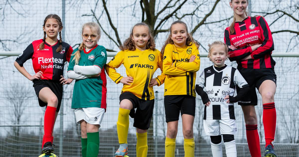 Groesbeekse rivalen zetten samen schouders onder vrouwenvoetbal in het dorp | Amateurvoetbal ...