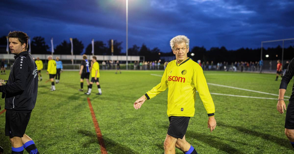 Na 50 (!) jaar voetballen houdt Jan ‘Sap’ er mee op bij FC Ommen ...