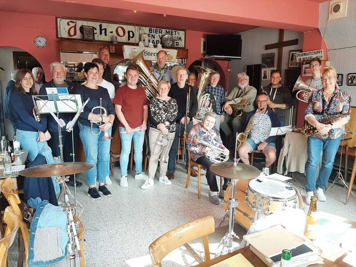 Fanfare Ramsel brengt wereldpremière van Kapitein Zepposintro op ...