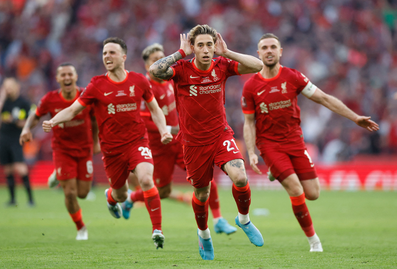Oud-Willem II’er schiet Liverpool na afhaken Virgil van Dijk vanaf stip ...