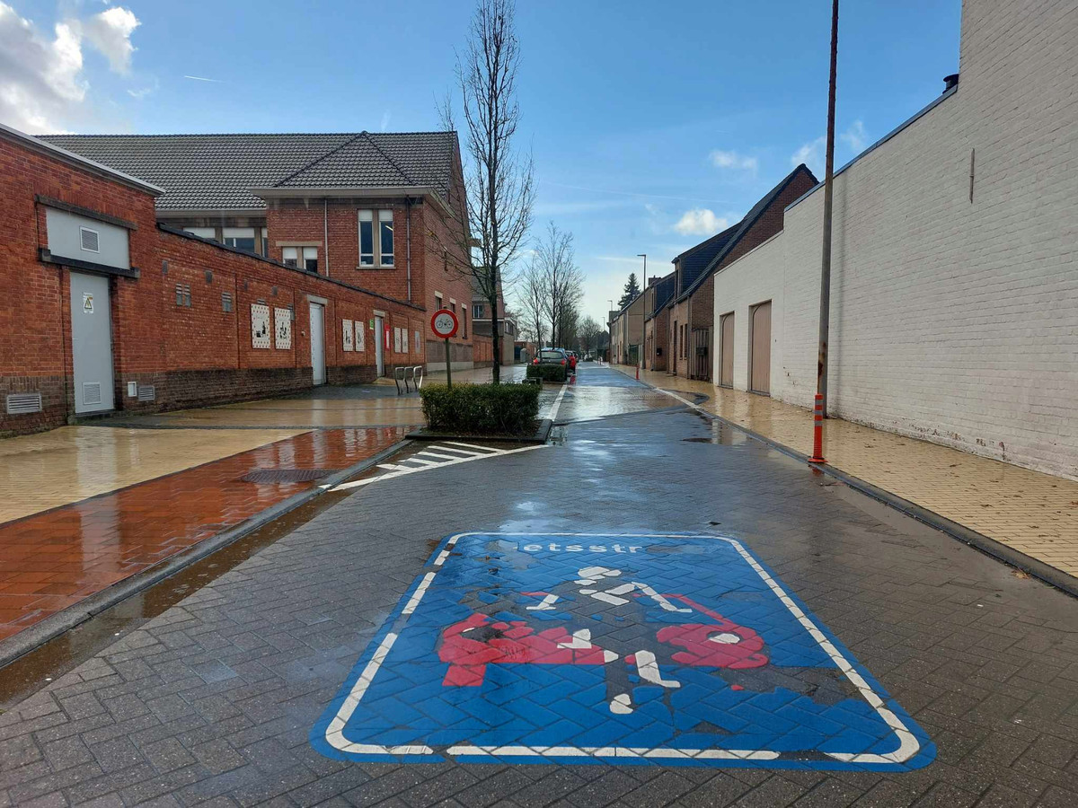 Waarschoot start proefproject met schoolstraat: “Te veel chaos en ...