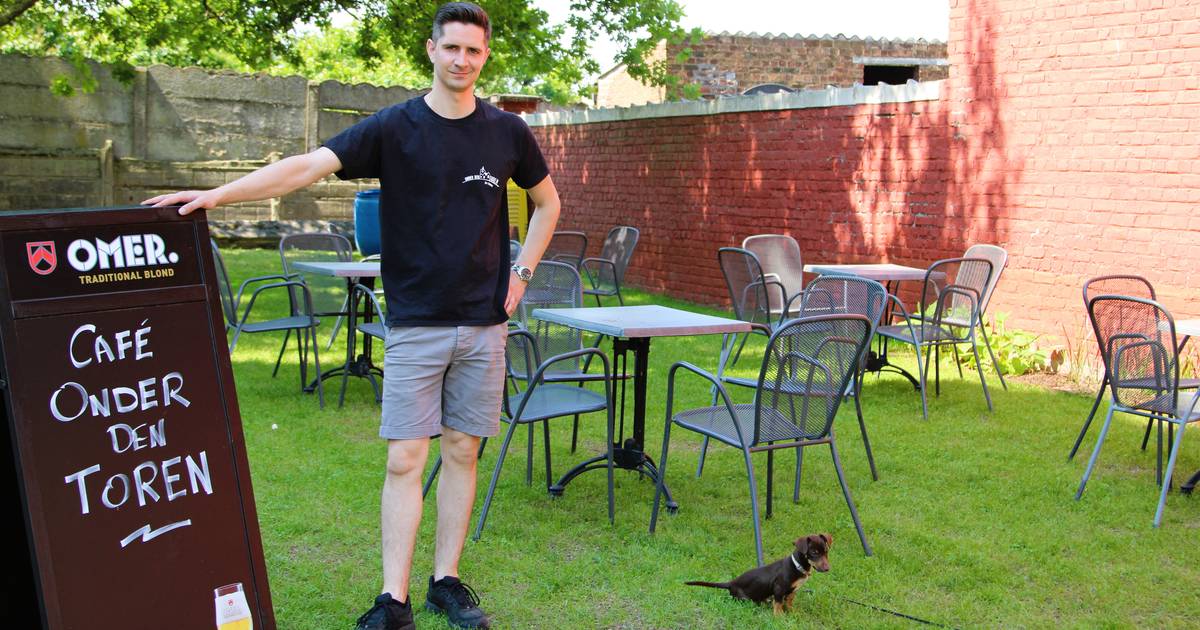 Sander Geerts tapt al twee jaar pinten ‘Onder den toren ...