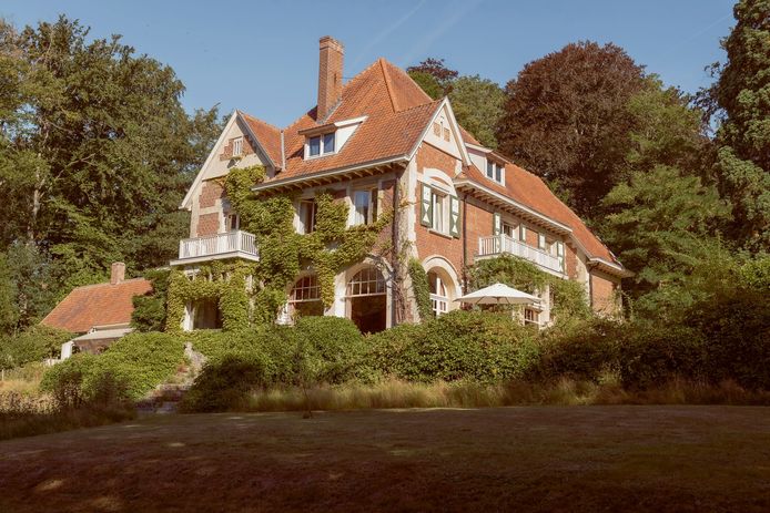 BIJZONDER WONEN. Henry en Marieke Claeys-Vandekerckhove zochten hoeve ...