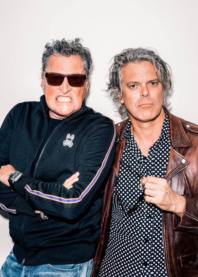 Barry Hay zingt eigen werk in coverband: ‘Wat zou dat? Het zijn ten ...