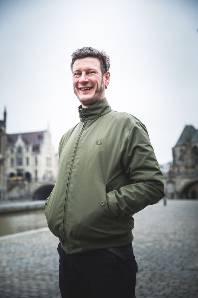 Loop lachend door het Gravensteen met de audiogids van Wouter Deprez ...