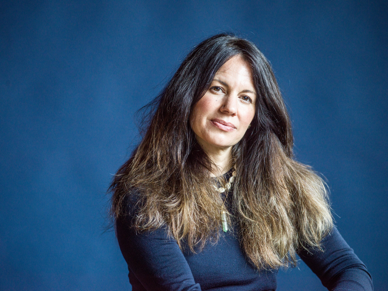 Tamsin Calidas: ‘Ik stapte met zelfmoord plannen in een ijskoude zee ...