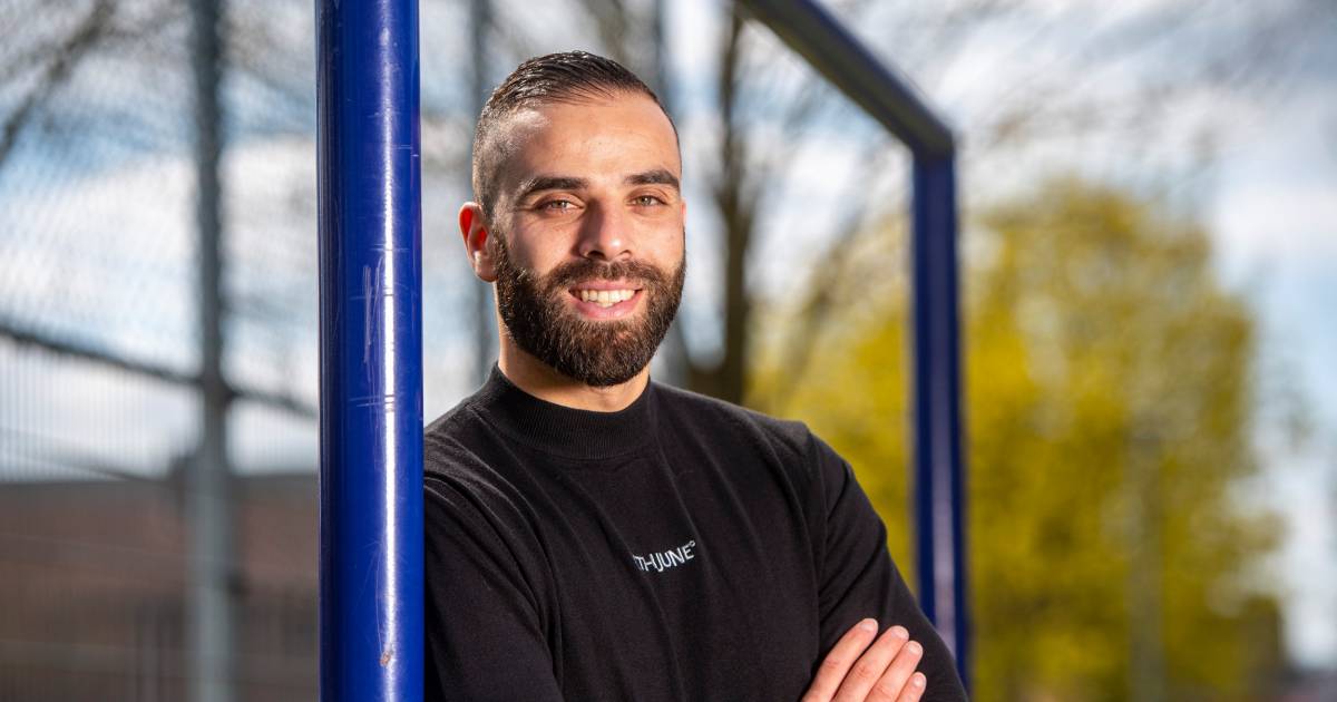 Ex-profvoetballer Soufiane (30) helpt jongeren die zijn vastgelopen ...