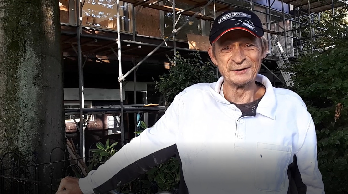 Joop uit Zwolle was somber en zat acht jaar in de bijstand, nu heeft ...