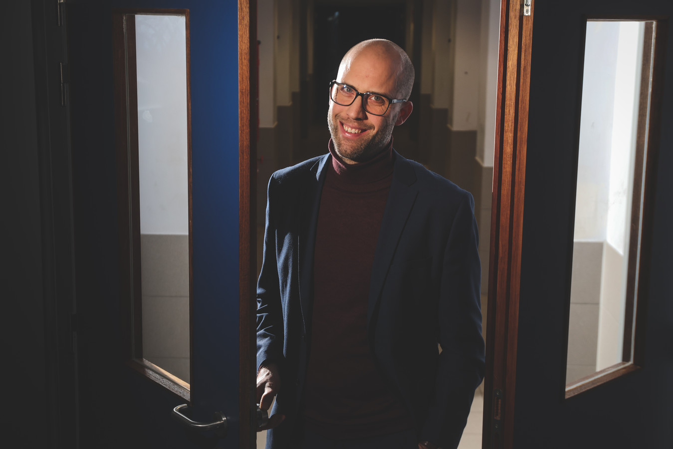 Directeur Biesemans leidt ‘de wonderschool van Anderlecht’: "Buiten de klas zou een zorgteam ...