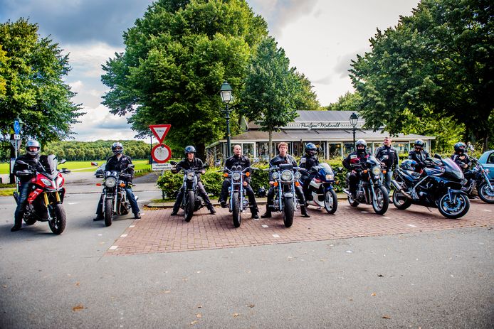 Motorrijders, blijf thuis: ‘Je wilt de zorg niet extra belasten’ | Den ...