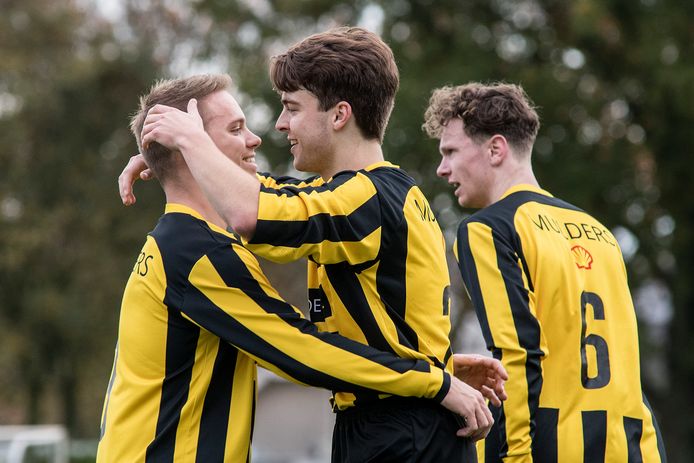 Theole stapt na 111 jaar over naar het zaterdagvoetbal: ‘De ...