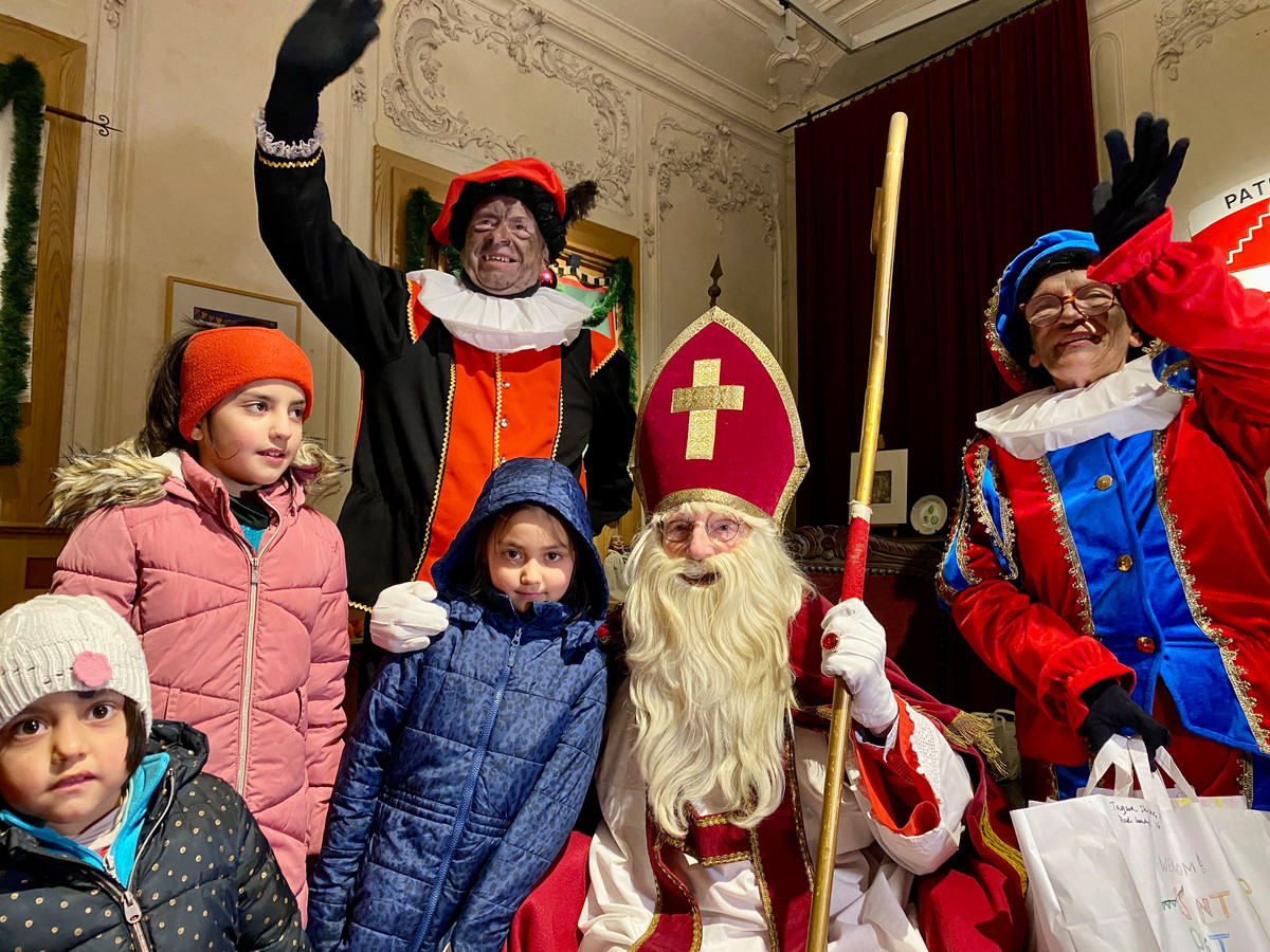 Deze Sint is 100 jaar oud: “En ik ga dit nog làng blijven doen” | Foto ...