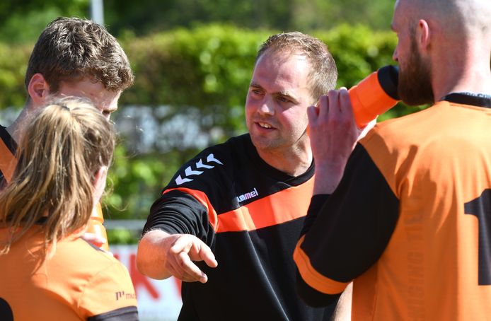 Ramaker en De Rooij stoppen bij korfballers Tiel’72 | Sport ...