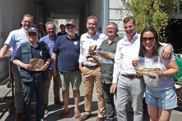 Maatjes bij de anciens van de Zeemacht: Gouden Haring voor Pascal ...