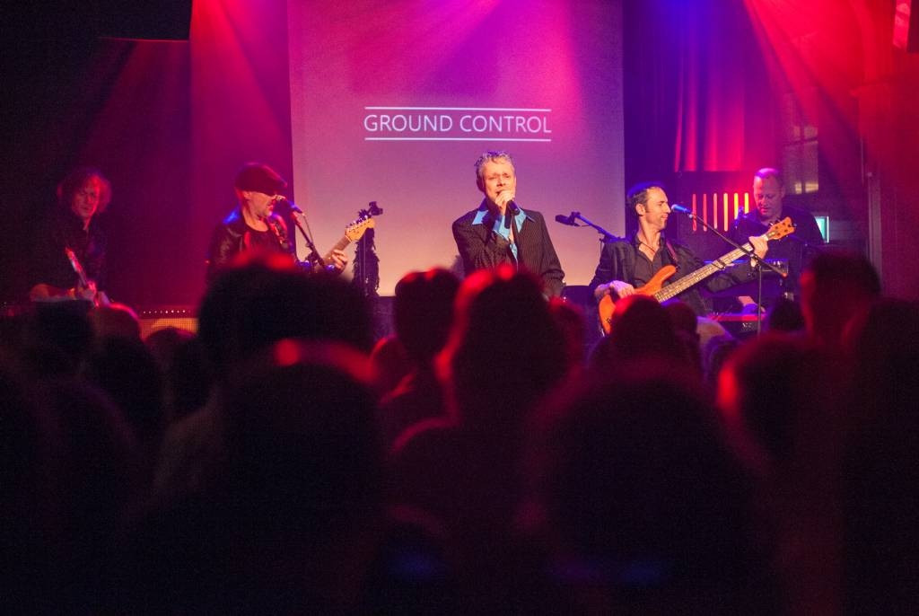 Bowie tributeband Ground Control op Nacht van de Mode | Foto | AD.nl