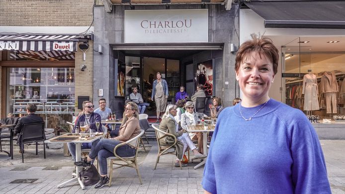 Naick (42) neemt Charlou Delicatessen over: “Stel zelf je verwenkoffie ...
