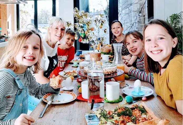 Een bedrijf leiden, kinderen opvoeden en het huishouden doen. ‘Mama van ...