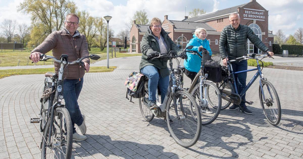 Eilandhappen op Noord-Beveland: ‘Van dit fietstochtje komen we alleen maar aan’ | Bevelanden ...
