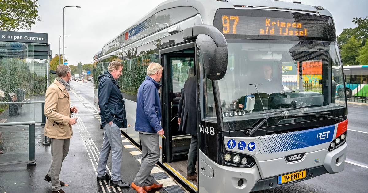 Krimpen krijgt eerder schone bussen dan gepland, Zuidplein loopt ...