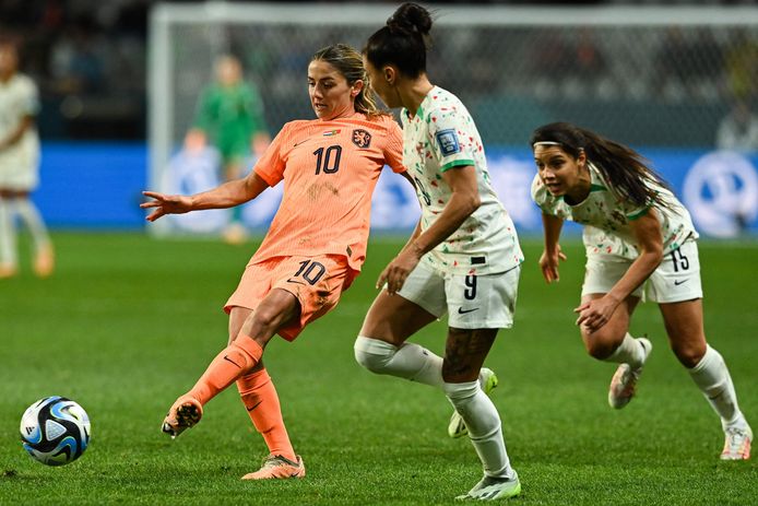 Daniëlle van de Donk baalt als een stekker door gemiste kans: ‘Echt ...