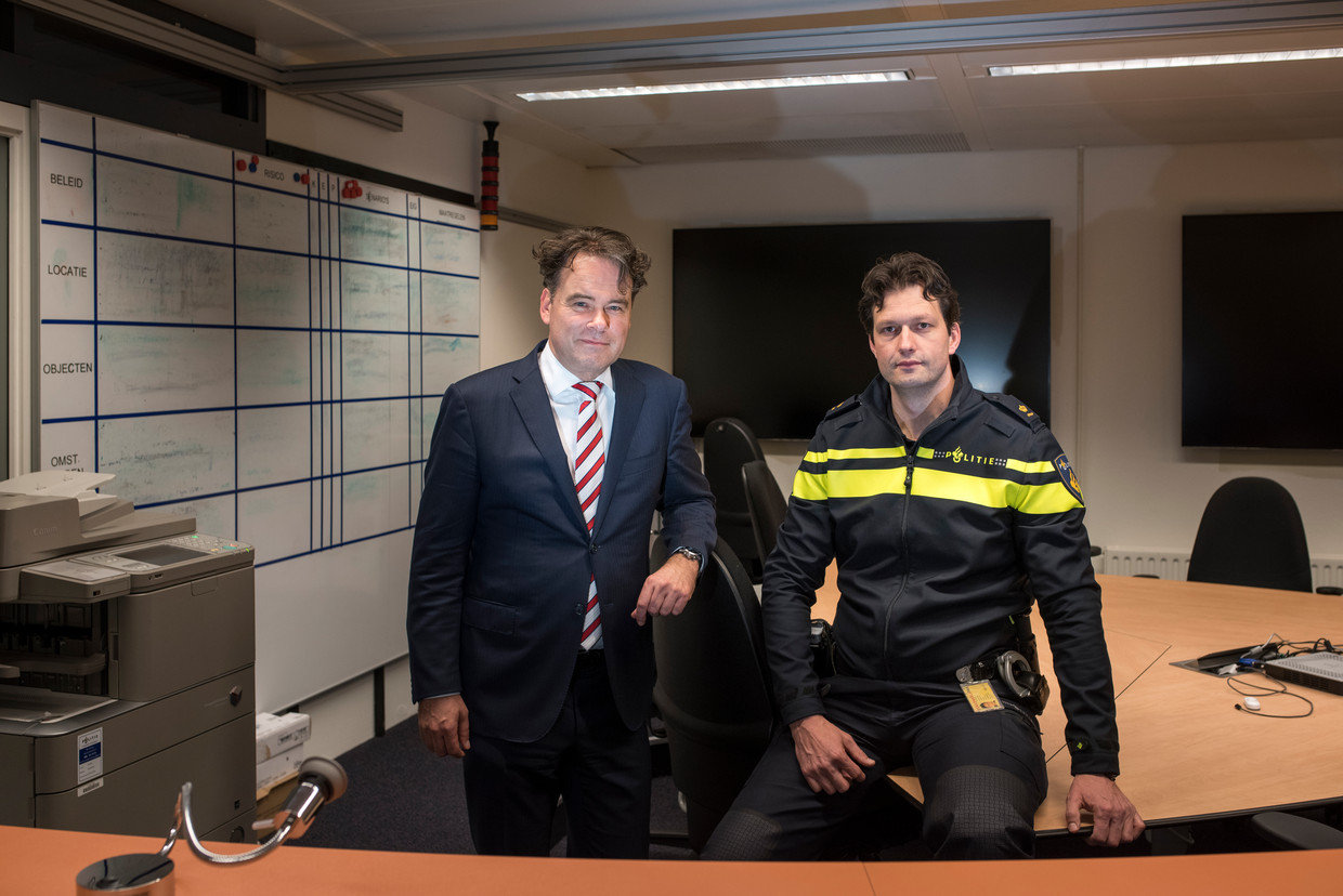 Zo beleefden de politiechef en waarnemend hoofdofficier de aanslag in ...