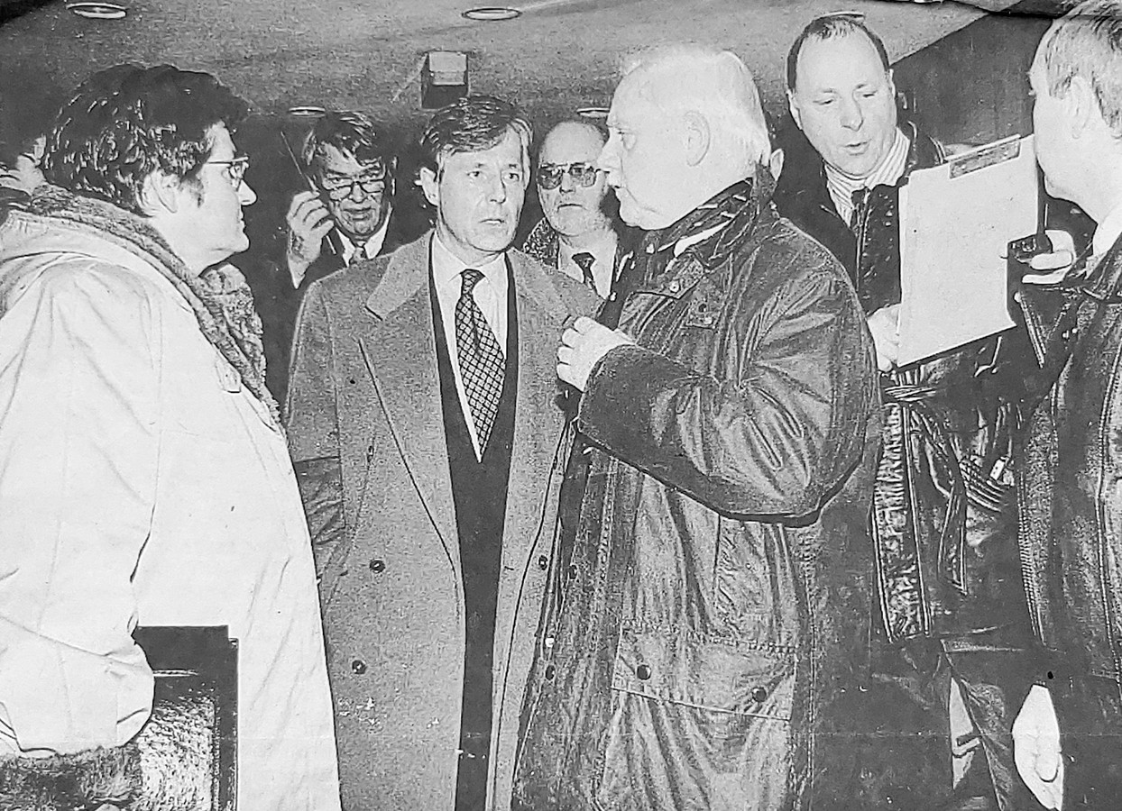 Bob Cools (87) heeft zijn memoires klaar: “Ik heb de ‘blauwe’ Janssens ...