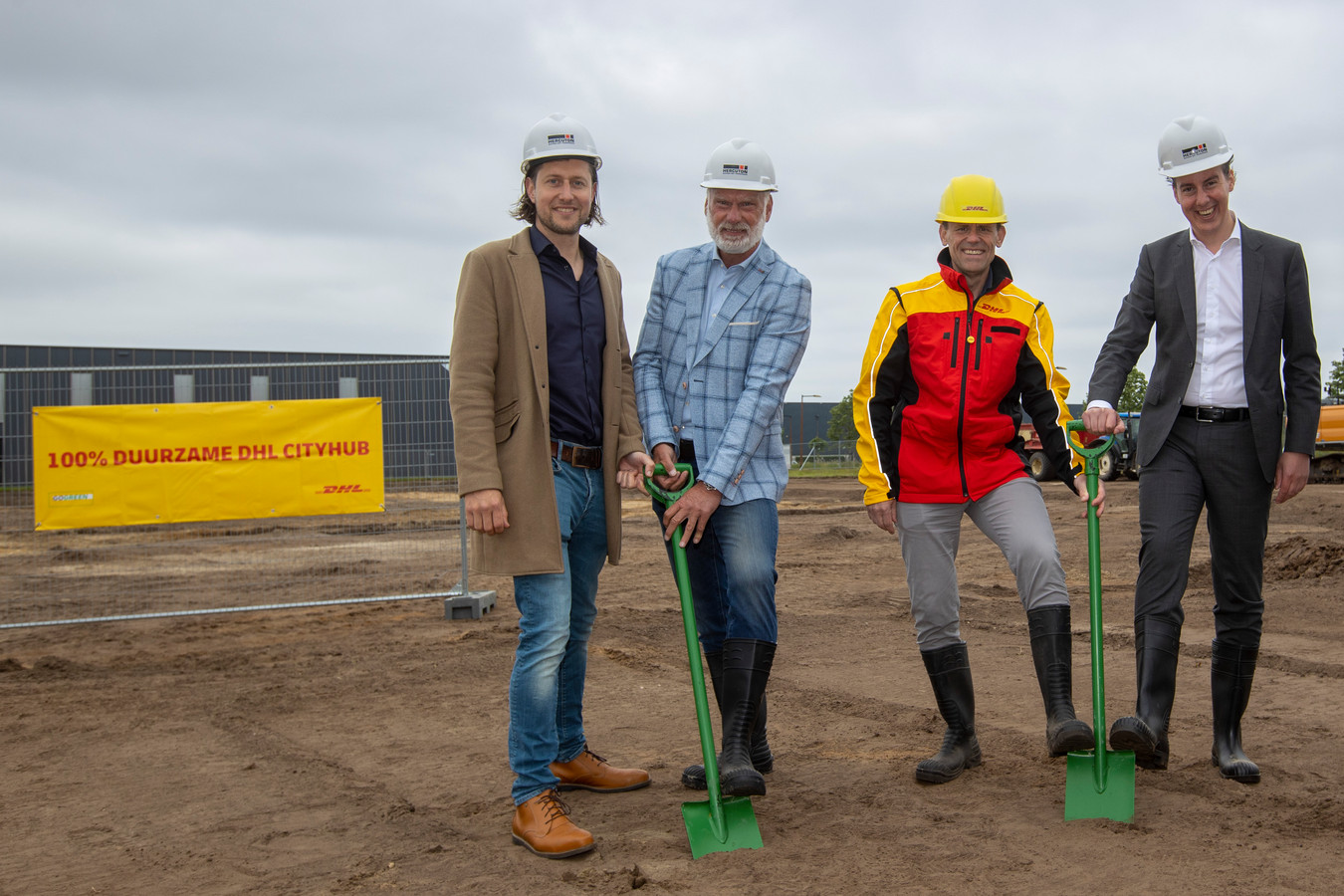 Deze pakketbezorger gaat straks volledig elektrisch rijden vanuit ...