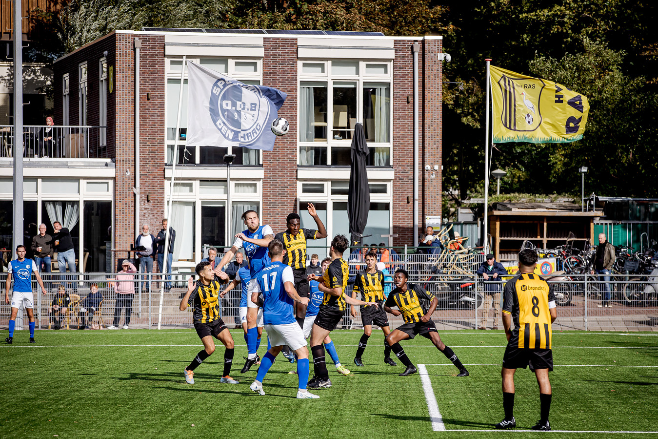 Hoe een onvergetelijke primeur in het Haagse voetbal tot een ...