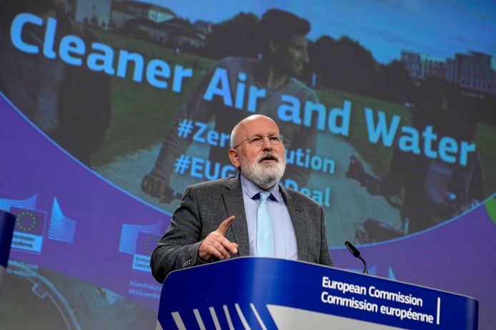 Frans Timmermans linkt stormdode aan klimaatverandering: ‘Dat is totale ...