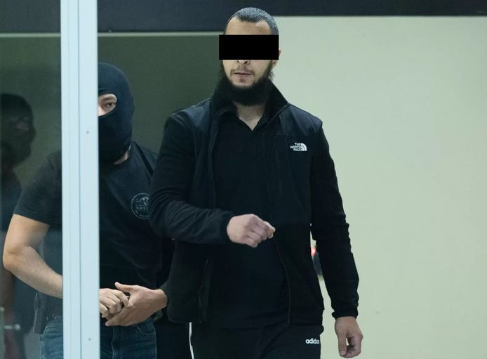 Abdeslam wil na proces over aanslagen niet terugkeren naar Franse ...