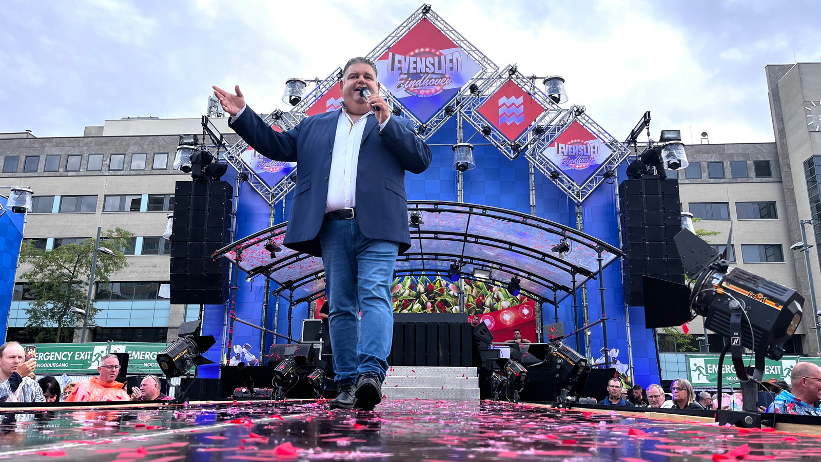 Django Wagner, René Schuurmans en John de Bever en co laten de zon ...