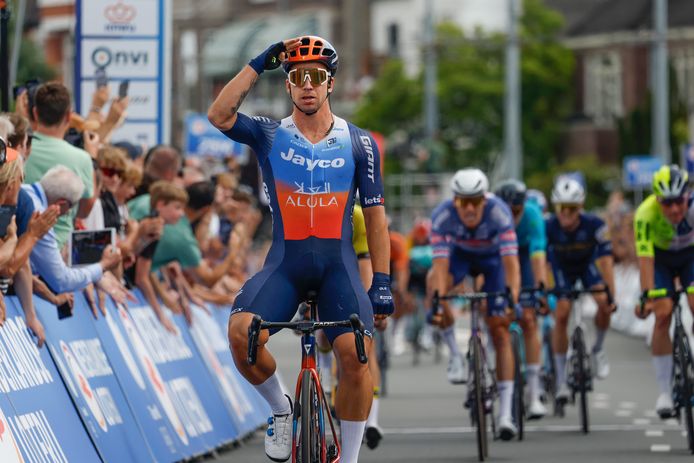 Emotionele Dylan Groenewegen sprint in Arnhem met overmacht naar de Nederlandse titel ...