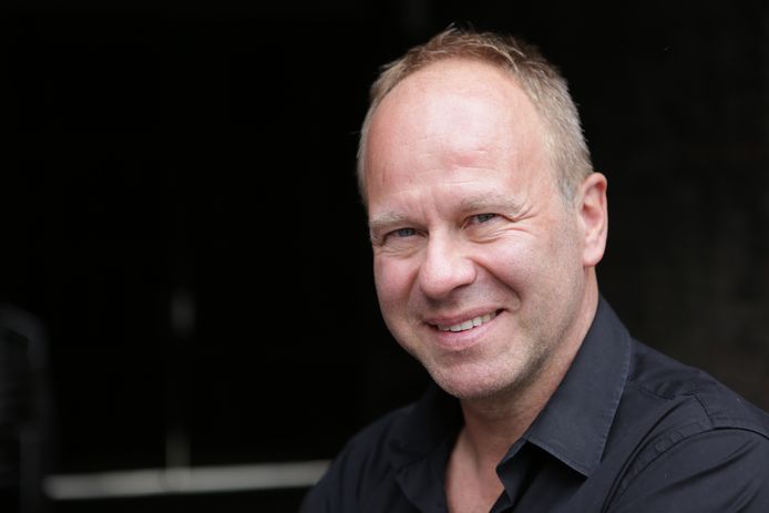 Ben Crabbé fileert Rode Duivels in nieuwe reeks 'Wereldkampioenen' | TV ...