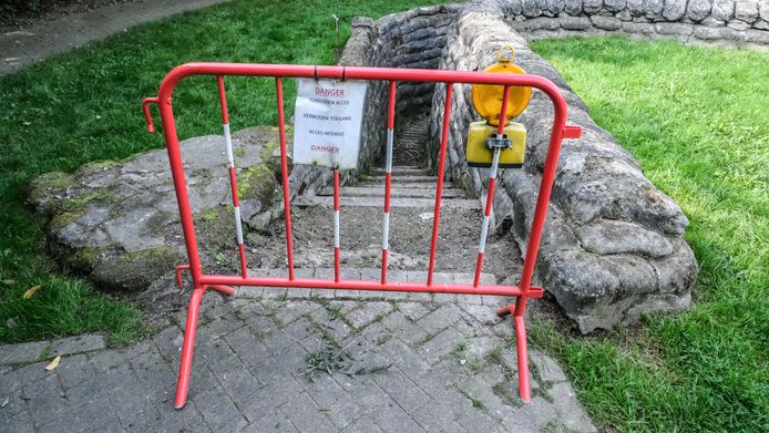 Britse reservist komt stad te hulp bij restauratie Yorkshire Trench ...