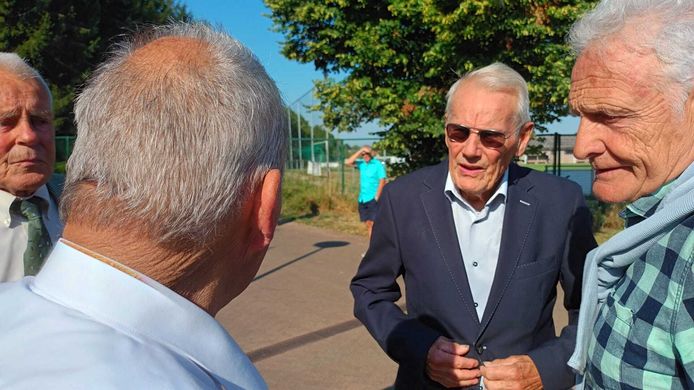 Afscheid van wielerlegende Herman Vanspringel: Eddy Merckx aangekomen ...