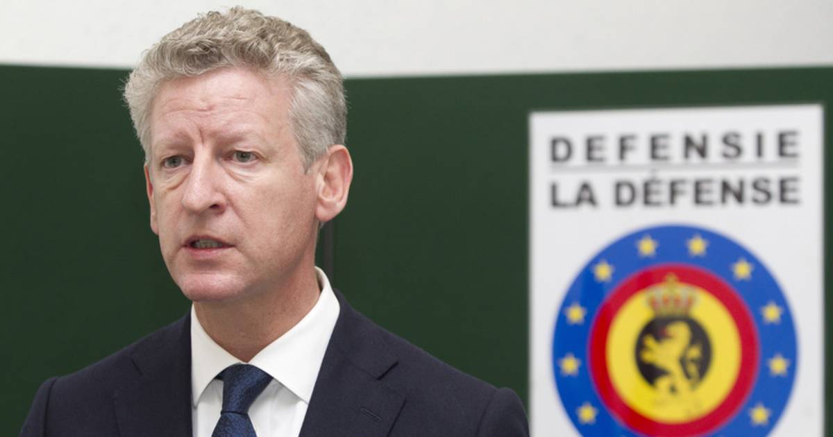 De Crem: "La démission de Delcour? Logique" | Belgique | 7sur7.be