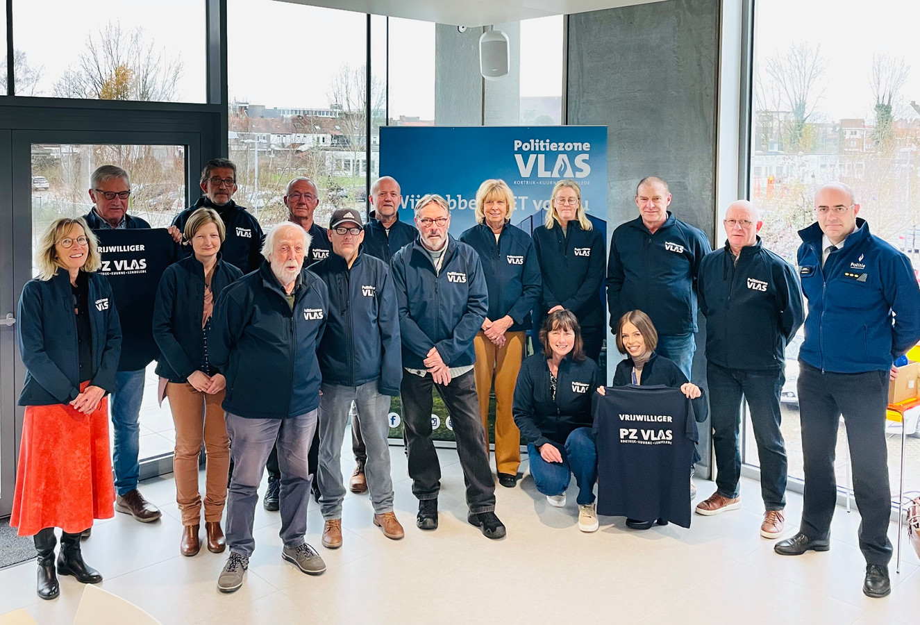 Team Vrijwilligers politiezone Vlas vanaf nu duidelijk zichtbaar met PZ ...