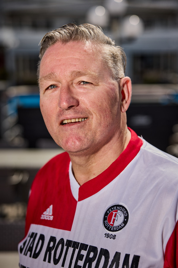 Vanuit Amerika bestelde Richard in februari alvast zes tickets voor 14 ...