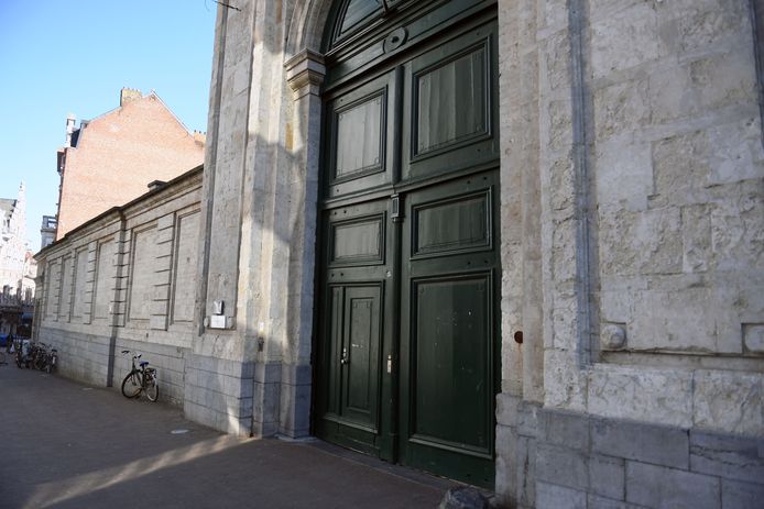 Rechtenfaculteit noemt lounge aan College De Valk naar eerste ...