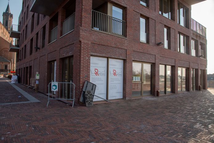 Weesfiets is aanleiding voor kritiek op Rode Heuvel: “Het is een dood ...