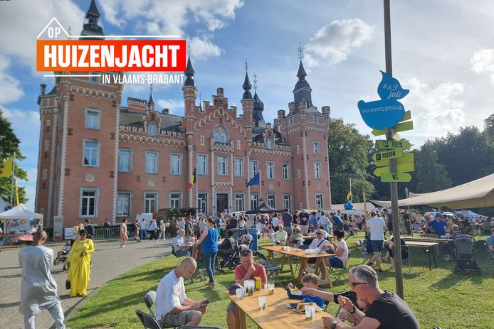 HUIZENJACHT. Dilbeek-centrum, waar je onder de 300.000 euro moeilijk je ...