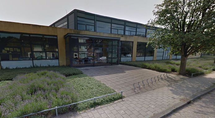 Kalsbeek College annuleert reis naar Parijs door Brussel | Woerden | AD.nl