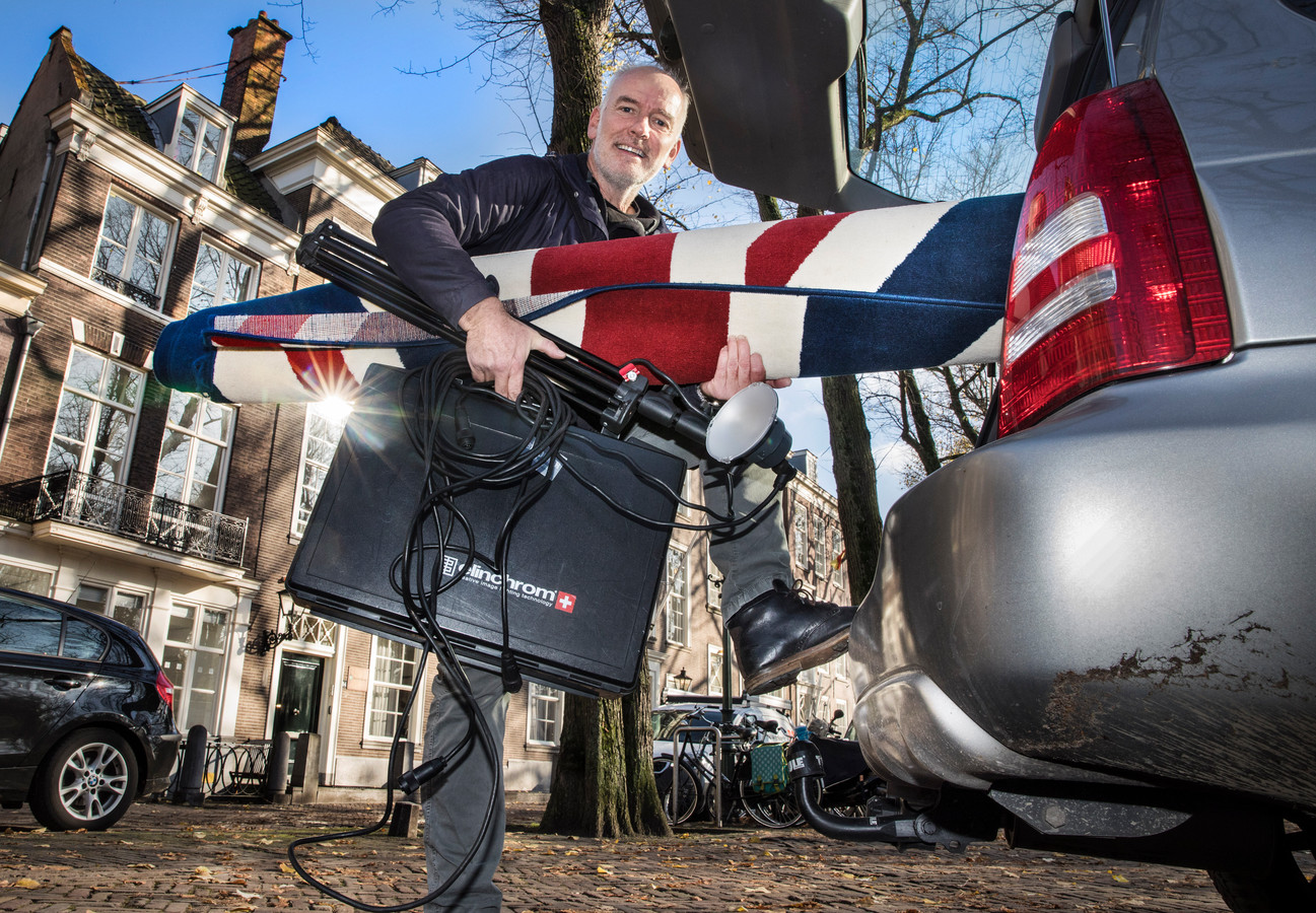 Frank Jansen anderhalf jaar op pad om iedereen te fotograferen die met ...