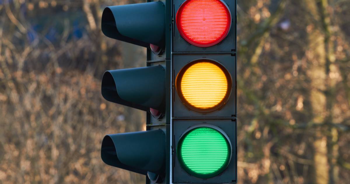 Voici ce que vous risquez si vous franchissez un feu orange | Belgique ...